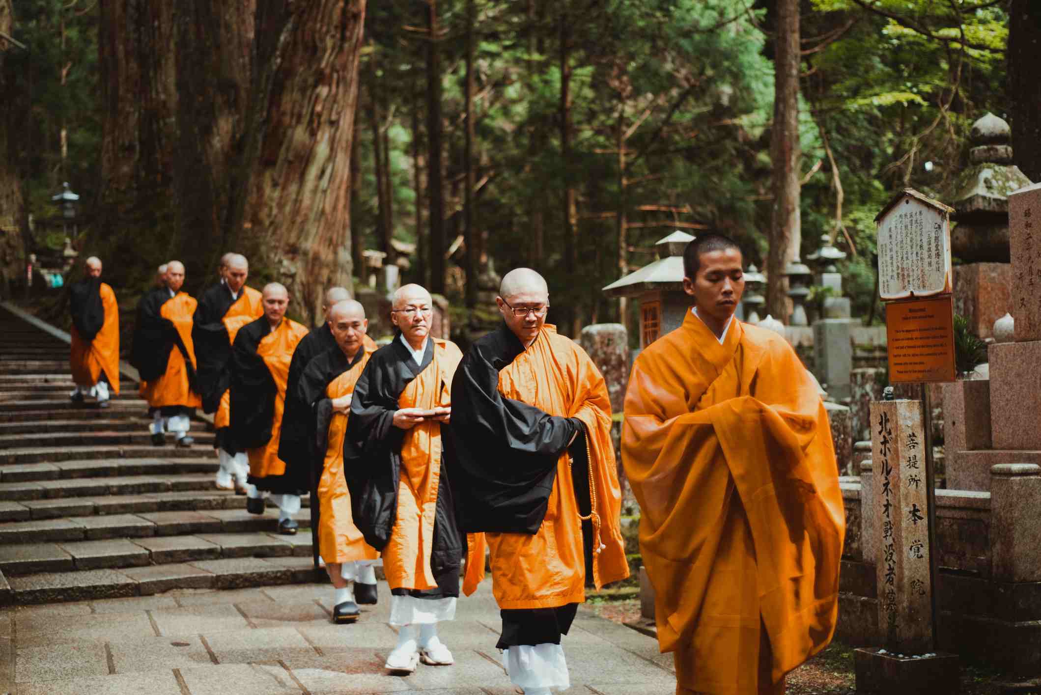 Buddhism 101: Buddhist Monks’ Robes | timalderman